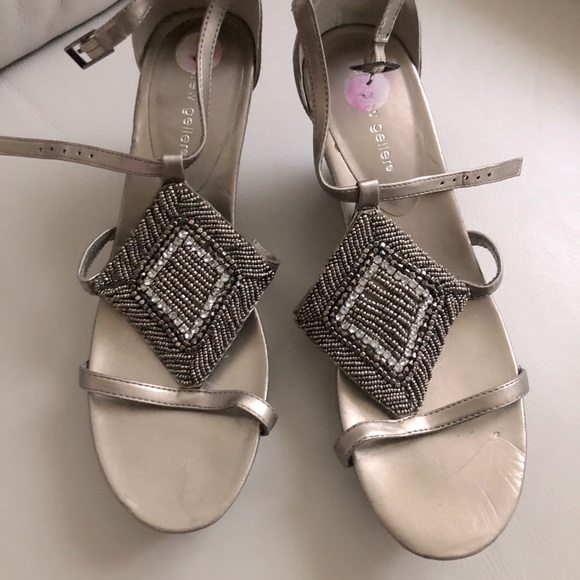 Andrew Geller | Shoes | Pewter Donut Heel Sandal | Poshmark